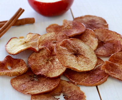 Apple Cinnamon Crisps | Shaw's