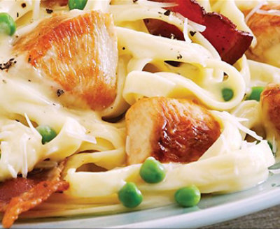 Fettucine Carbonara With Chicken and Bacon | Safeway