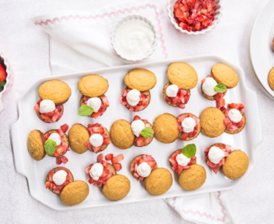 Strawberry Baby Cakes | Jewel-Osco