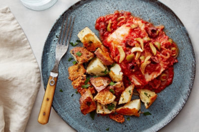 Cod with Tomato Olive Sauce and Garlic Chips | Safeway
