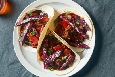 Moo Shu Wraps with Purple Sweet Potato, Bell Pepper, and Mushrooms ...