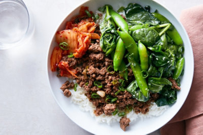 Sesame Beef Bowls with Snap Peas and Spinach | Safeway